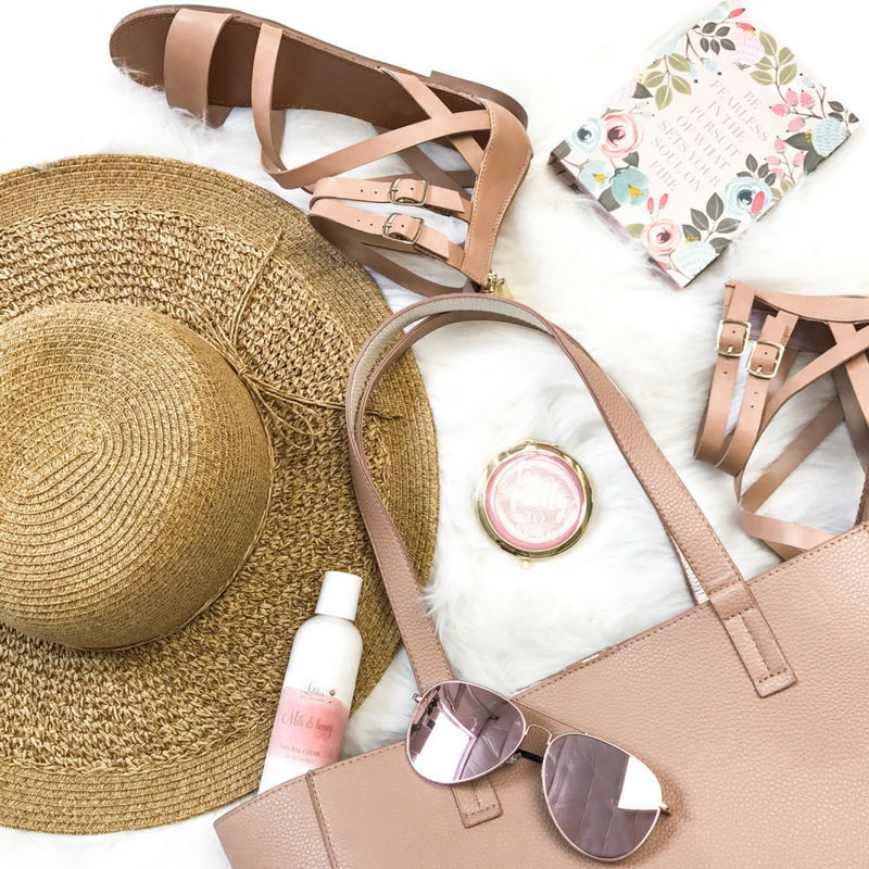 What's In My Summer Bag? Vacay Ready Items – Siloe
